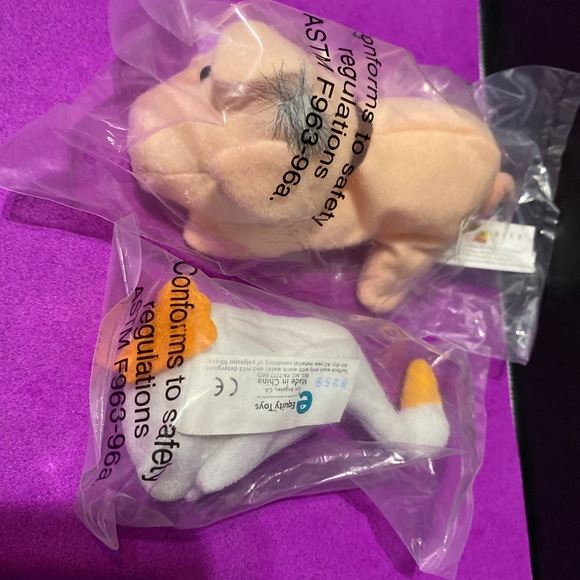 Universal Studio | Toys | Universal Studios Nwt Babe Friends Vintage ...